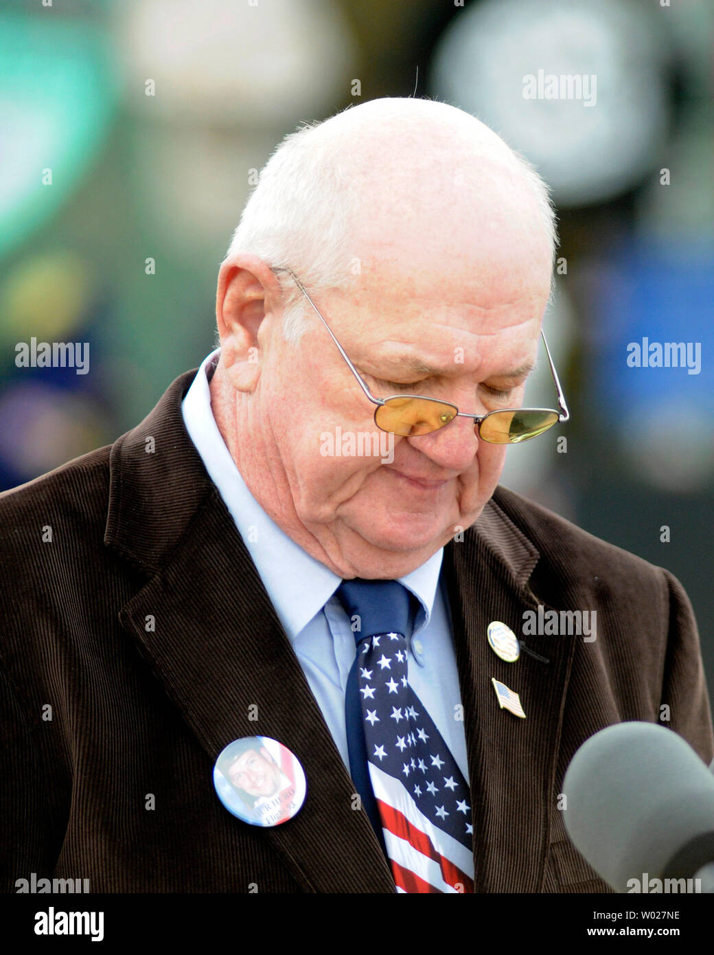 Jerry Bingham, father of passenger Mark Bingham, pauses as he reads the ...
