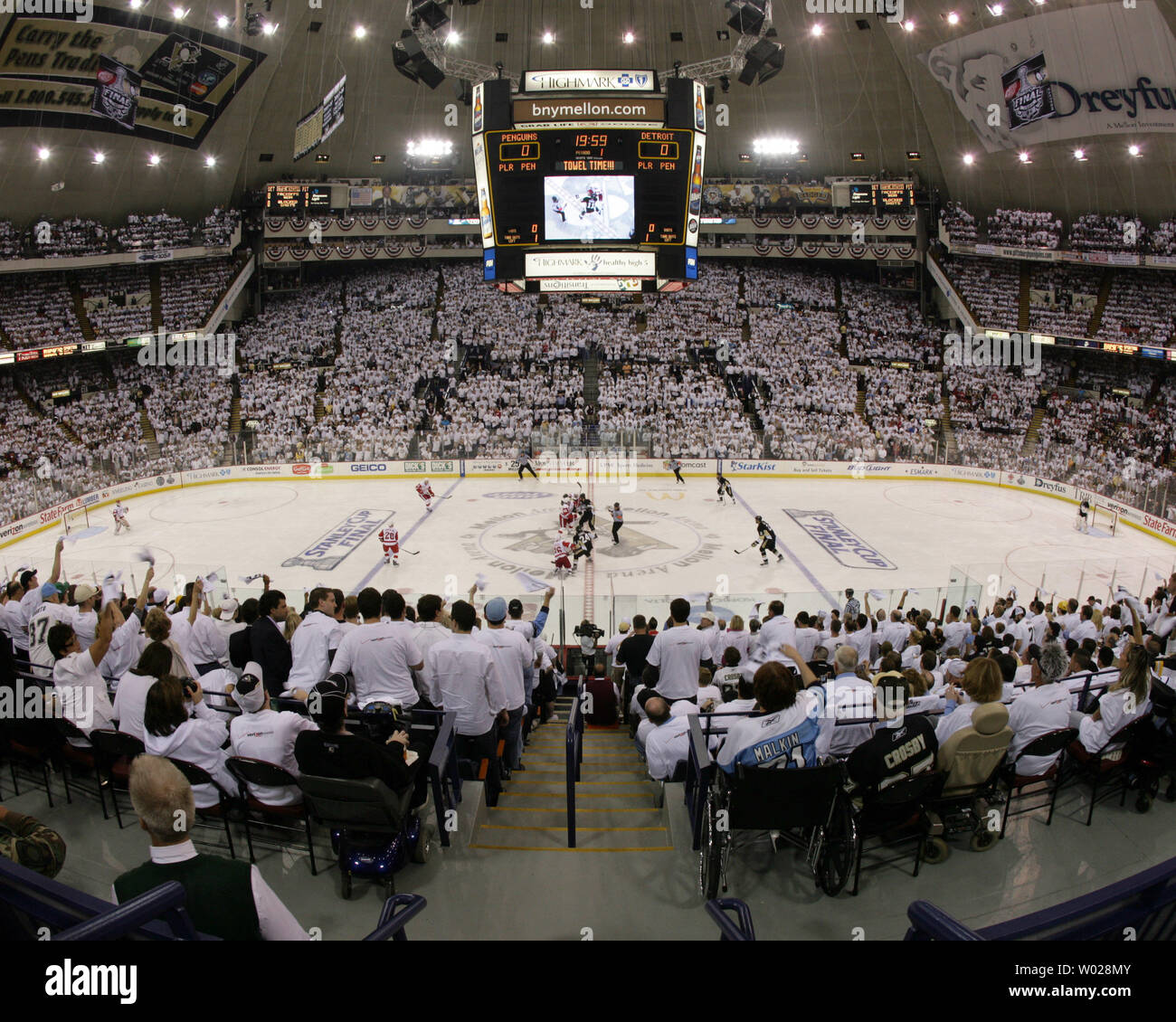 Mellon arena hi-res stock photography and images - Alamy