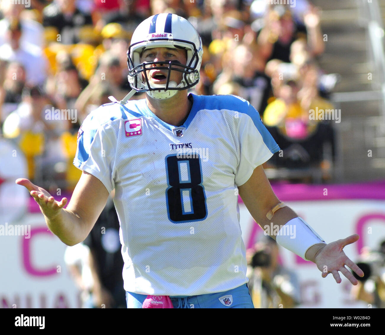 Tennessee titans quarterback matt hasselbeck hi-res stock photography ...