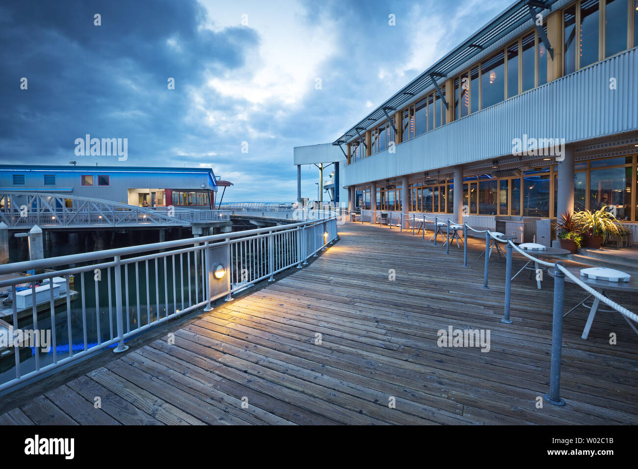 Empty bridge cloudy sky architecture hi-res stock photography and ...