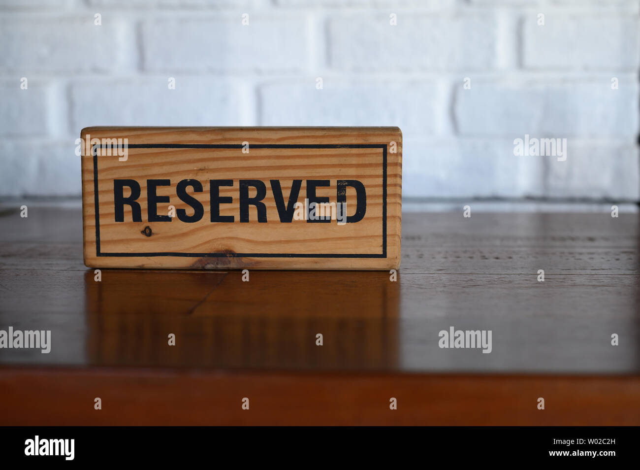 Restaurant reserved table sign Reserved Table. A tag of reservation ...
