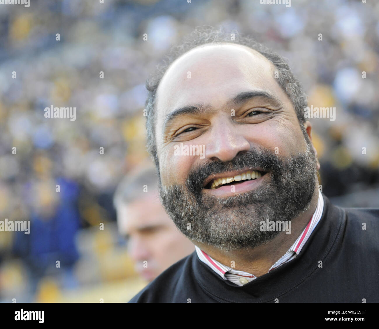 Franco harris immaculate reception hi-res stock photography and images ...