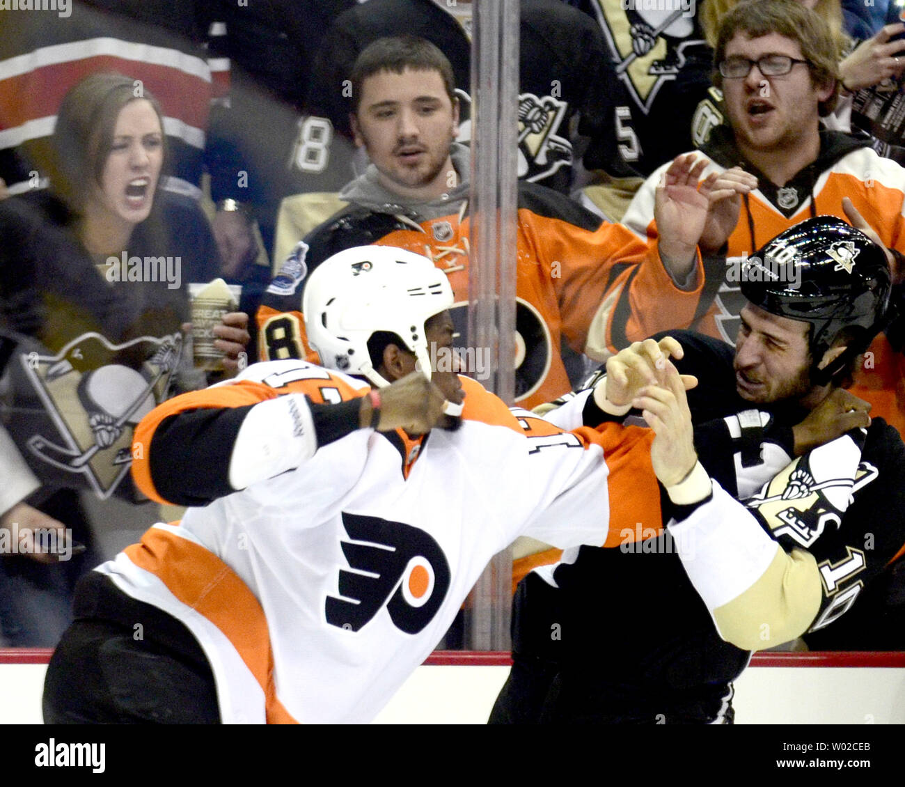 Flyers Penguins Fight