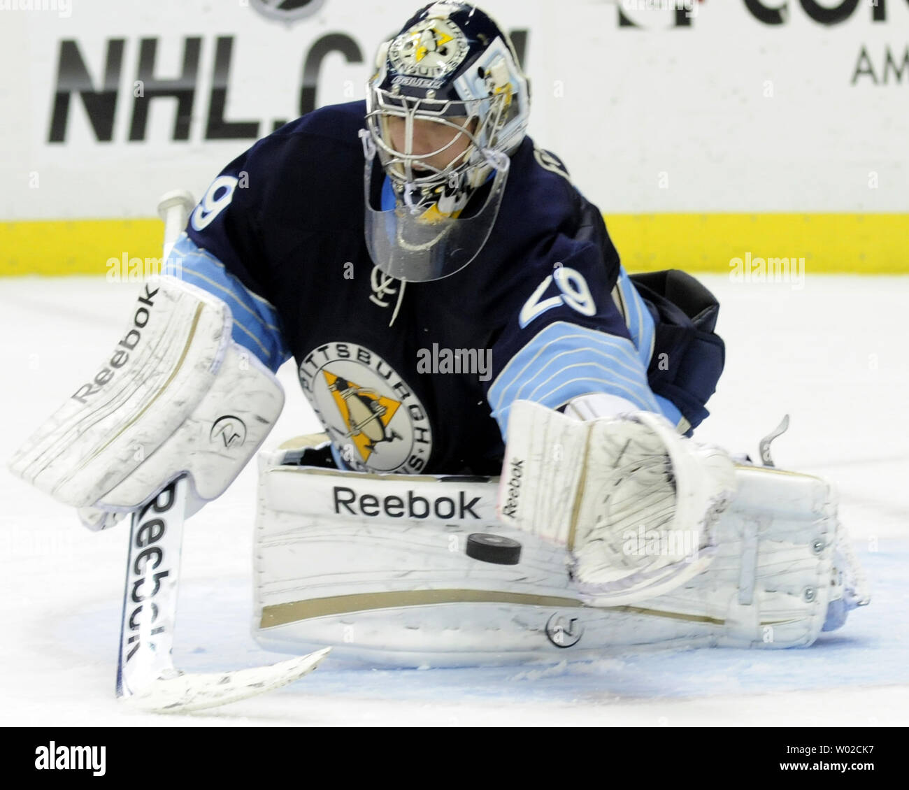 Third row tyler hi-res stock photography and images - Alamy