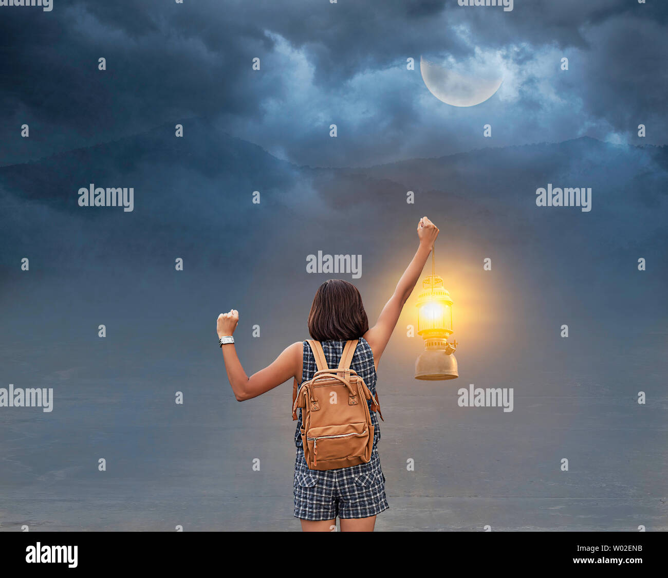Hand holding lantern hi-res stock photography and images - Alamy