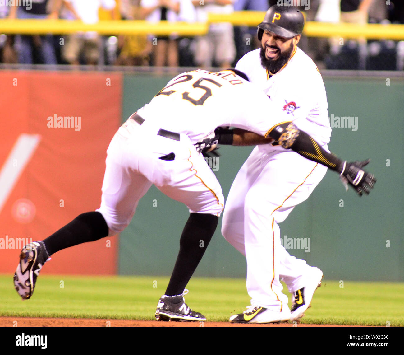 Pittsburgh Pirates right fielder Gregory Polanco (25) chases and ...