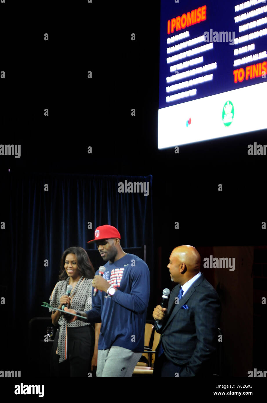 First Lady Michelle Obama and LeBron James leads the young crowd in ...
