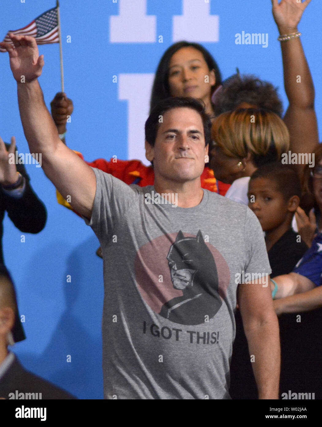 Mark Cuban originally from Pittsburgh waves to the crowd before ...
