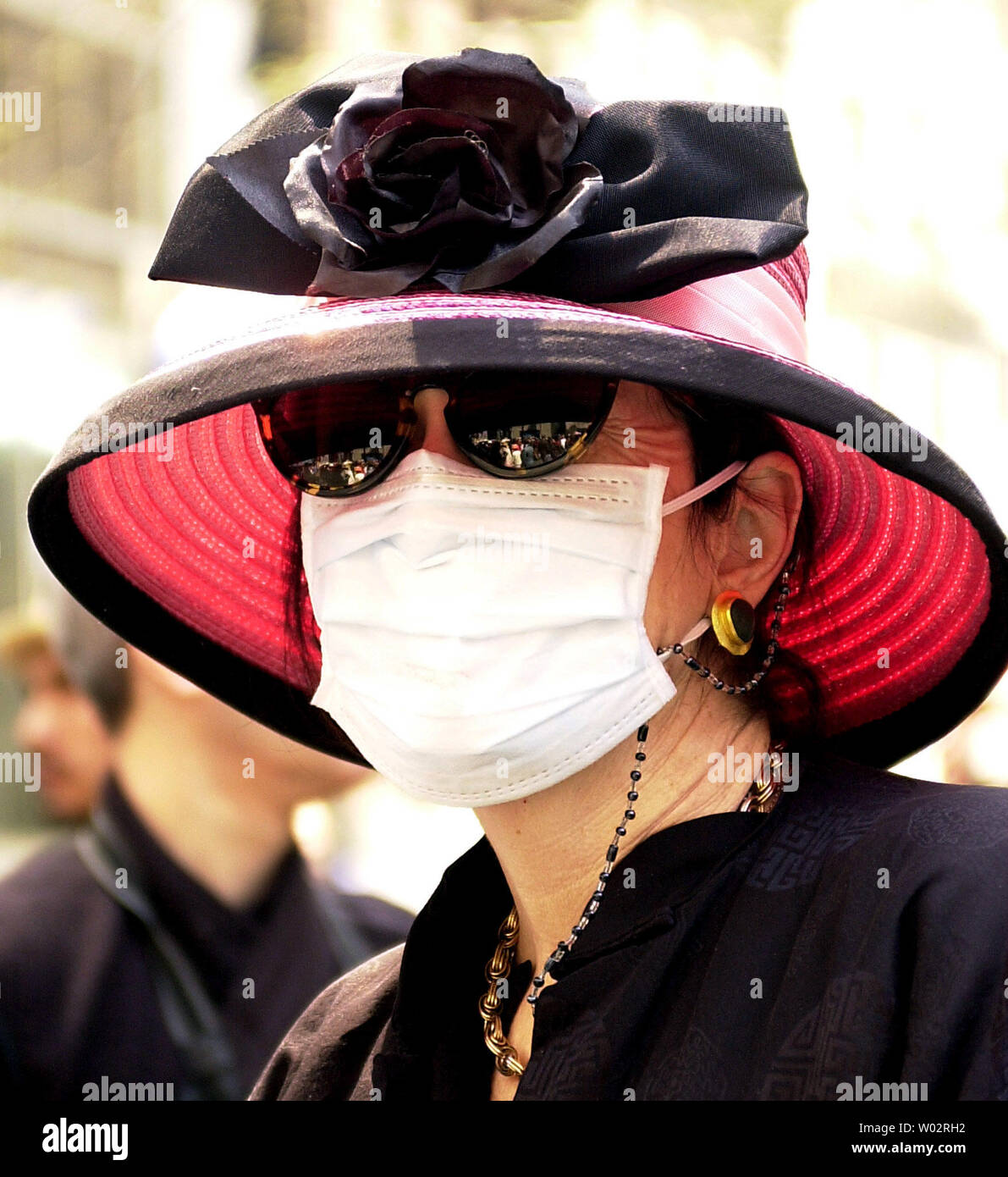 Sars virus 2003 hi-res stock photography and images - Alamy