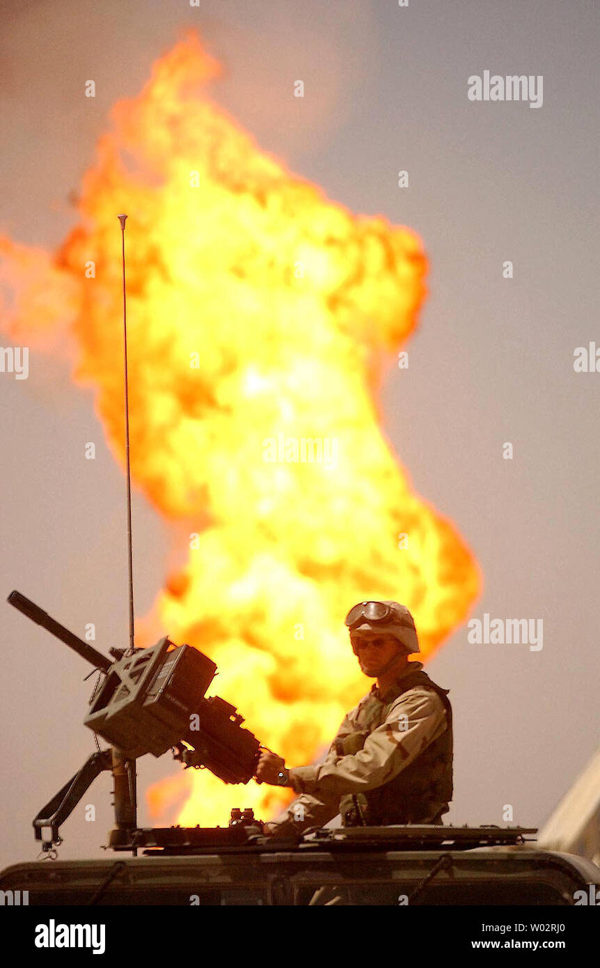 Iraq oil field hi-res stock photography and images - Alamy