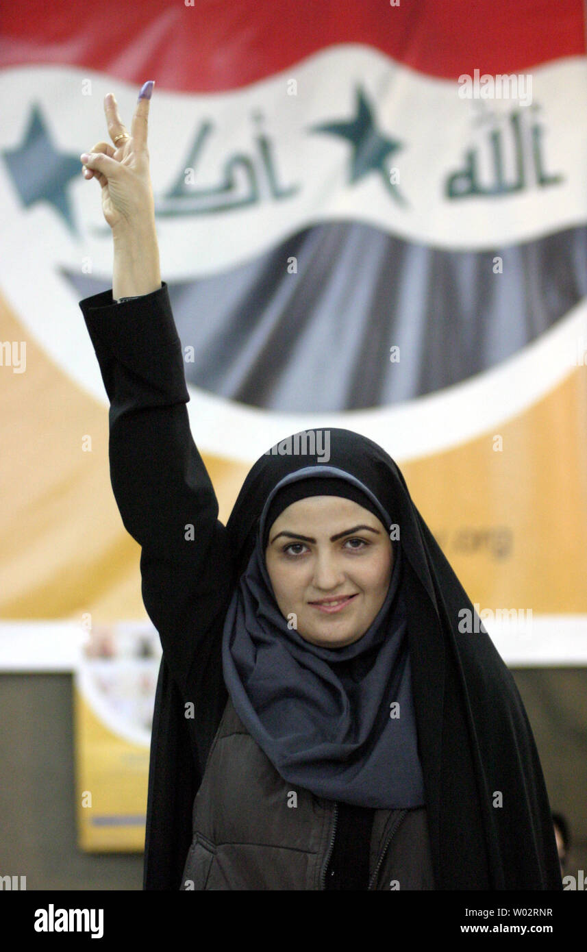 First iraqi to vote hi-res stock photography and images - Alamy