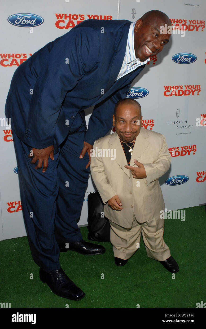 Cast member Tony Cox (R) and former NBA player Ervin "Magic" Johnson ...