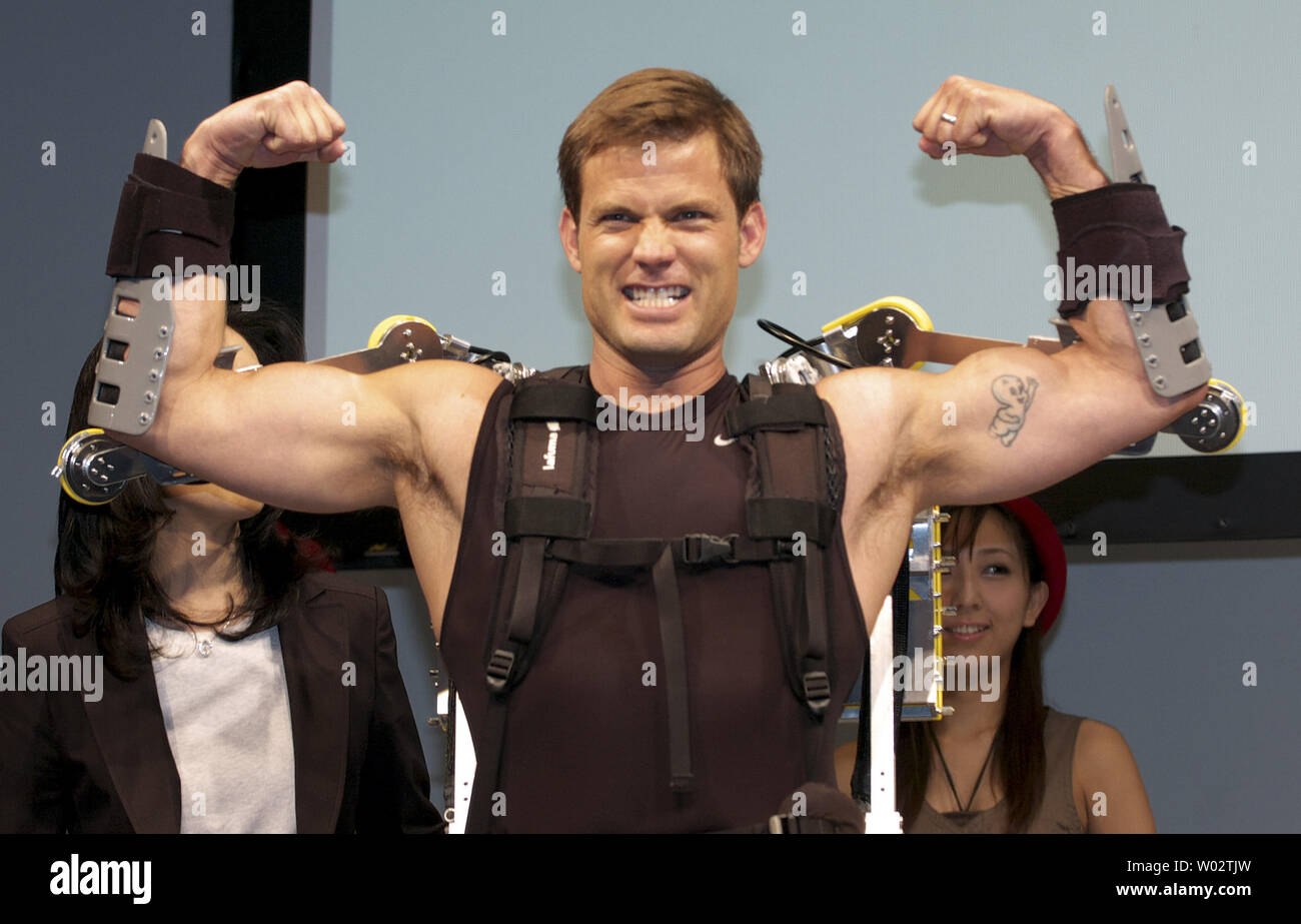 Starship troopers 3 hi-res stock photography and images - Alamy