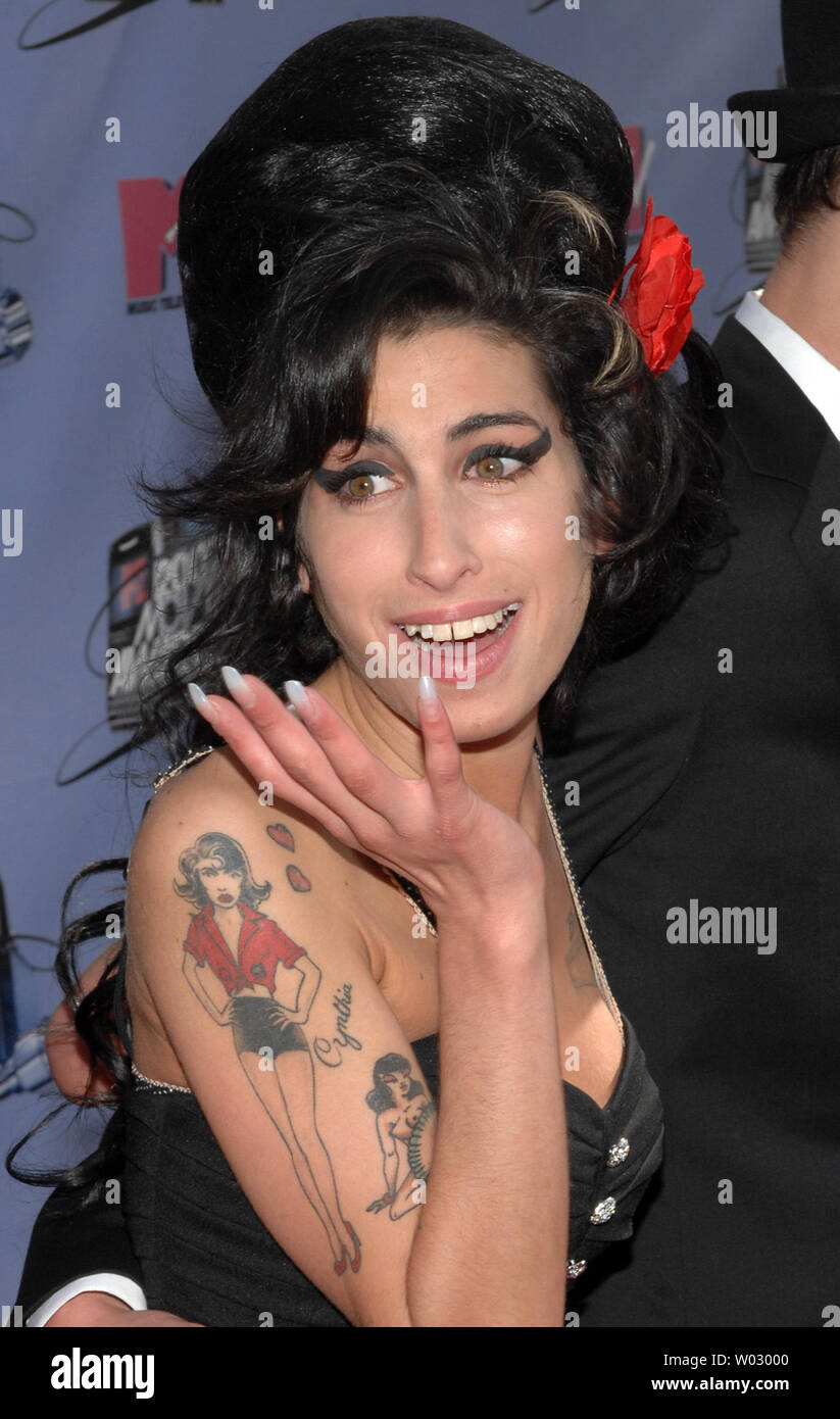 Where the singer amy winehouse was found dead hi-res stock photography ...