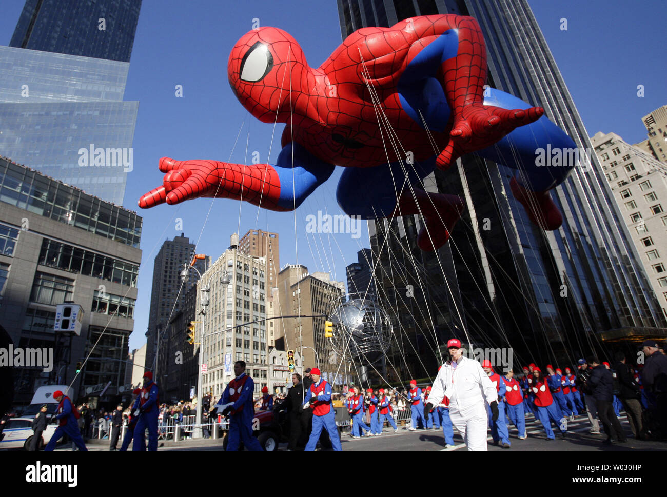 The Spiderman Balloon floats down the parade route at the Macy's 86th ...
