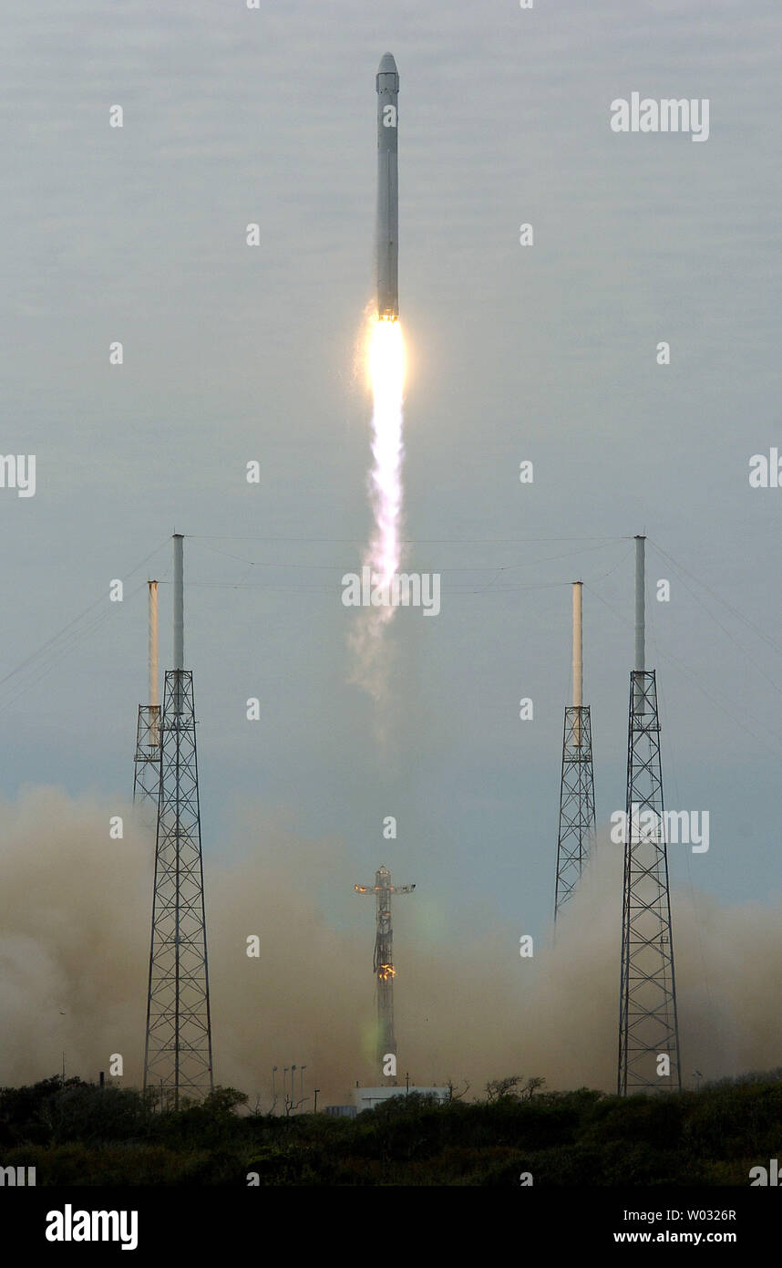 Transfer capsule hi-res stock photography and images - Alamy