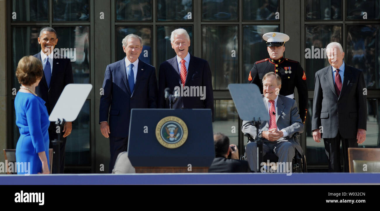 United States Presidents, from left, Barack Obama, George W. Bush, Bill ...