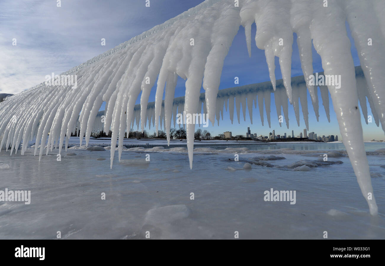 Cable chicago hi-res stock photography and images - Alamy