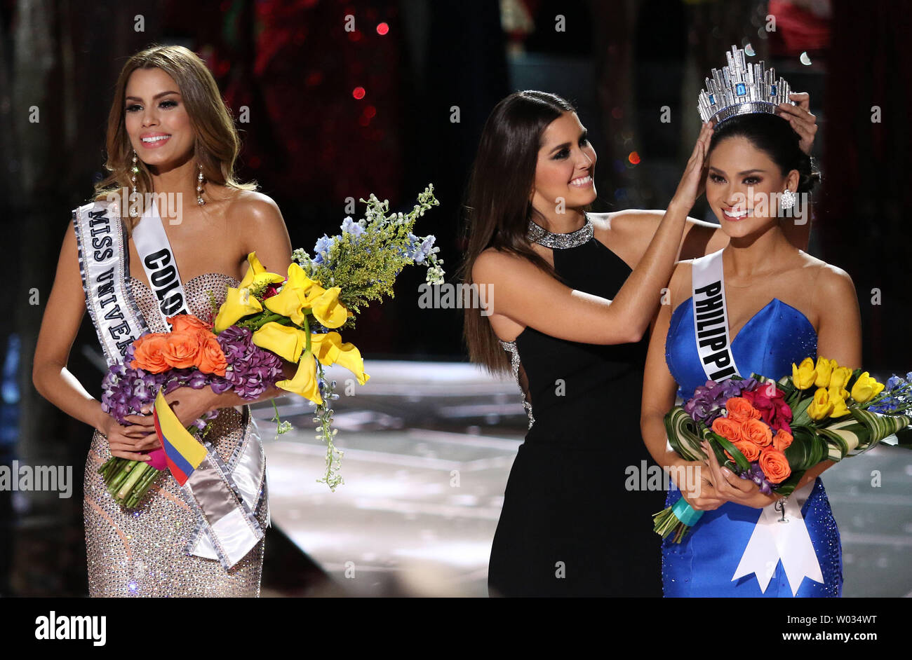 Miss Philippines, Pia Alonzo Wurtzbach is crowned Miss Universe 2015 ...