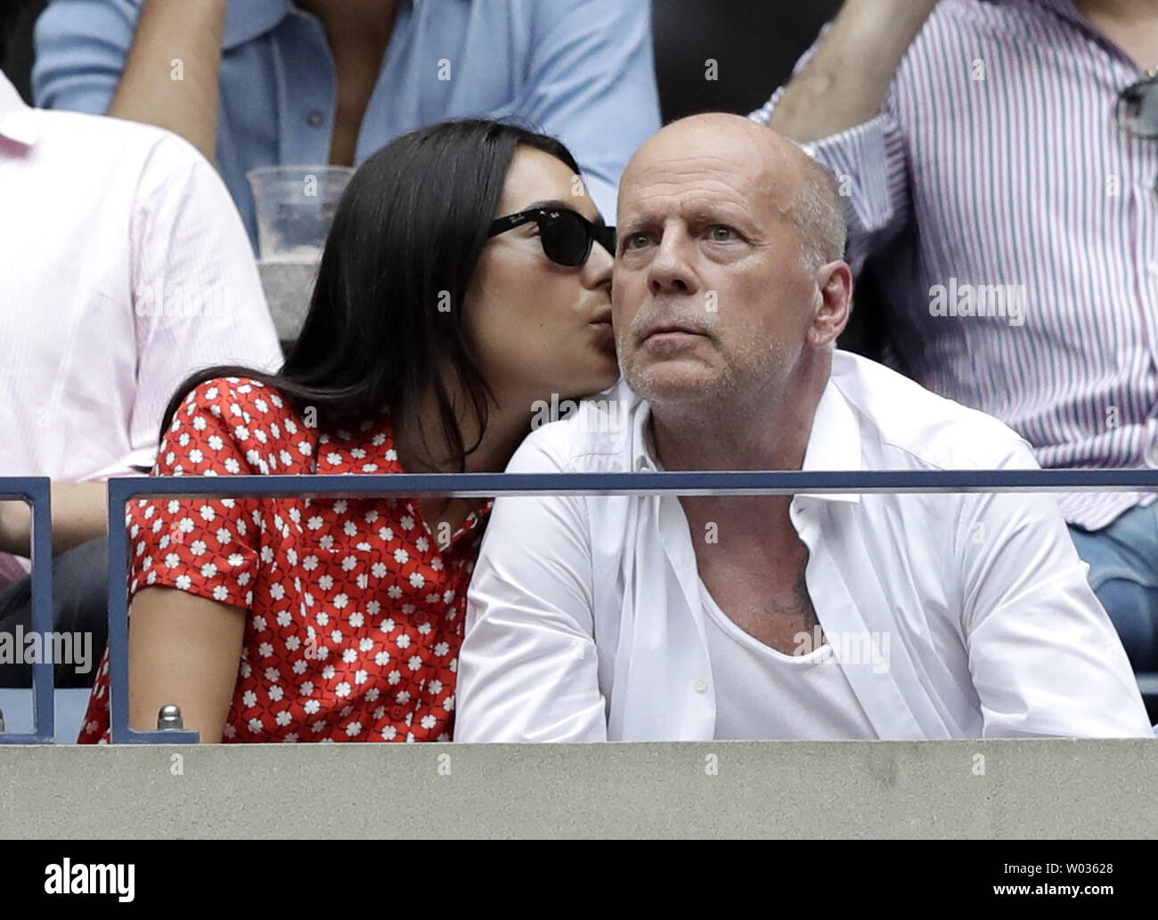 Us emma heming willis hi-res stock photography and images - Alamy