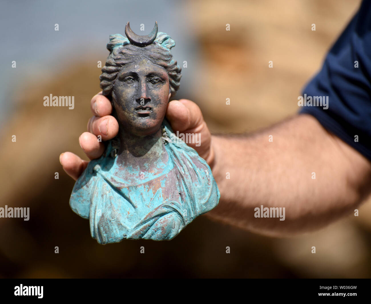 Debbie Merchant High Resolution Stock Photography and Images - Alamy