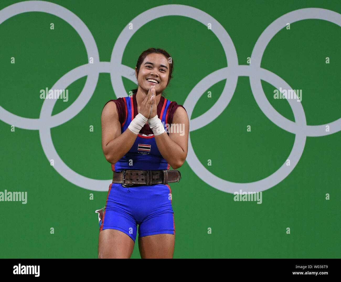 Thailand's Tanasan Sopita wai's the audience after a lift in the Clean ...