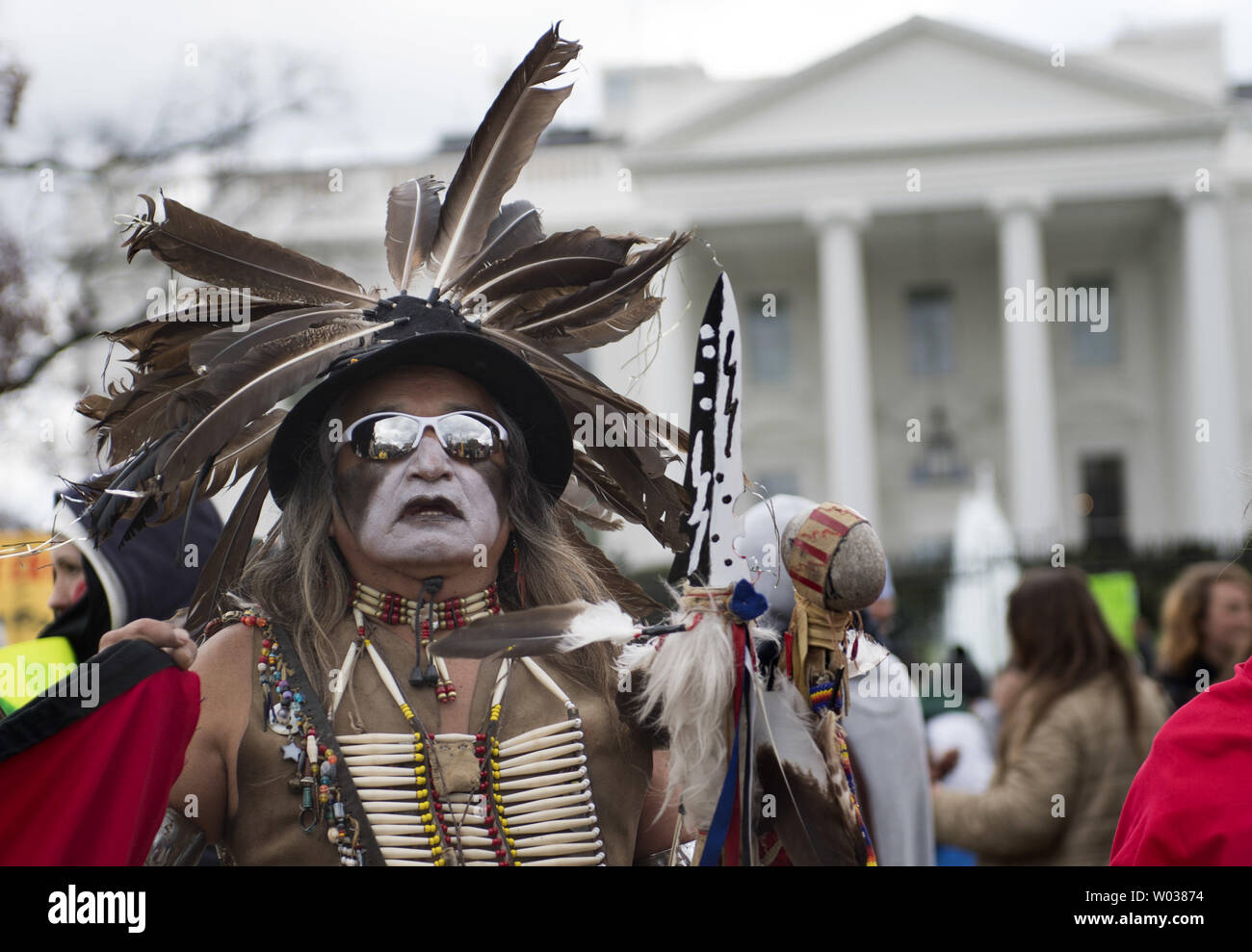 Lakota tribe hi-res stock photography and images - Alamy