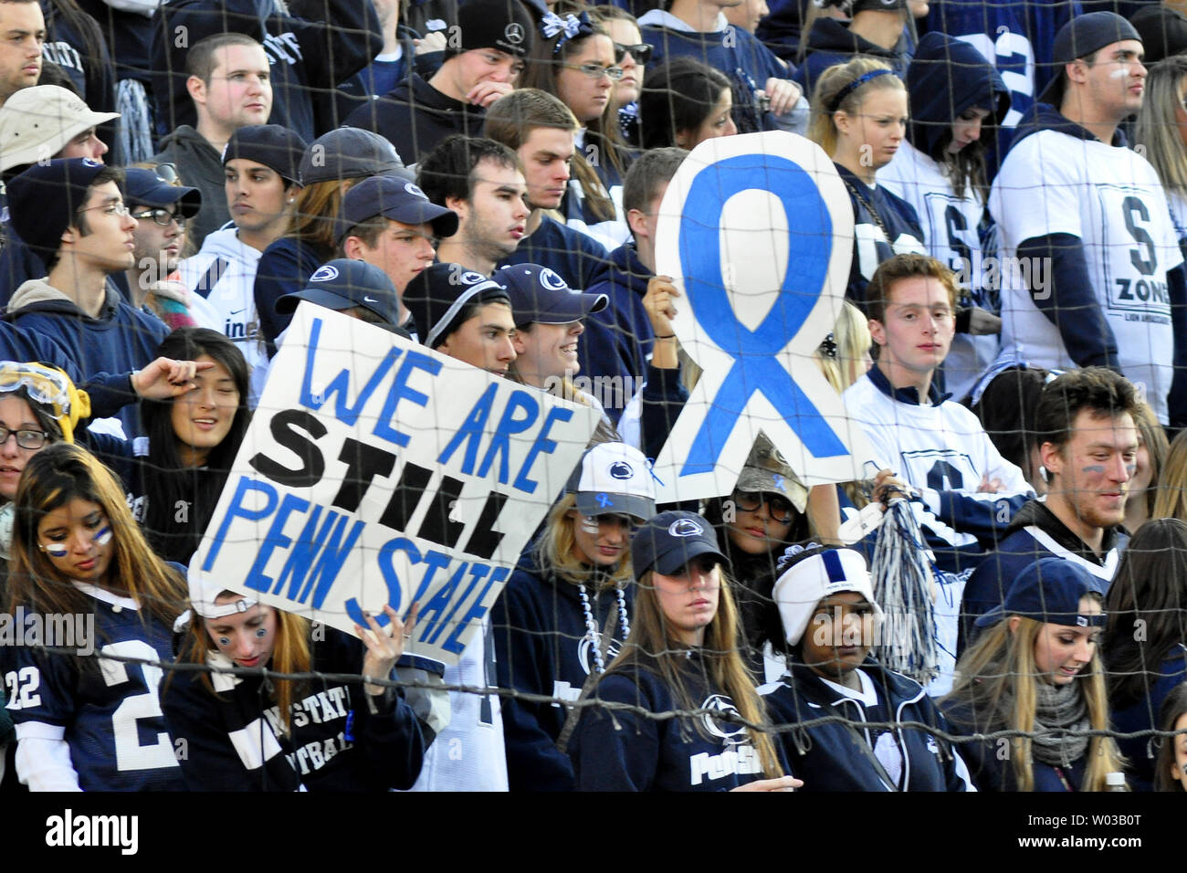 Penn state chant hi-res stock photography and images - Alamy