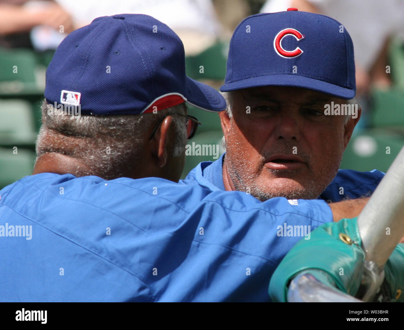 New Chicago Cubs manager Lou Piniella (right) talks to former Cub Billy ...