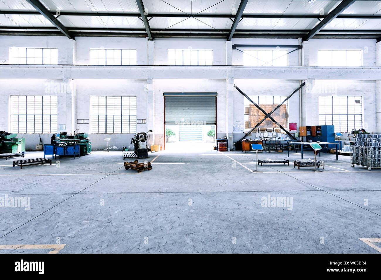 Factory line photography hi-res stock photography and images - Alamy