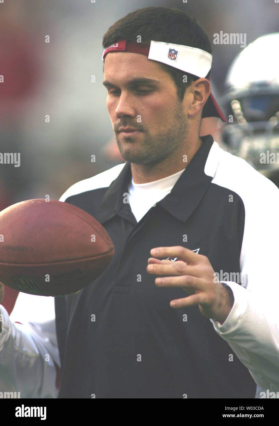 Plays injured hi-res stock photography and images - Alamy