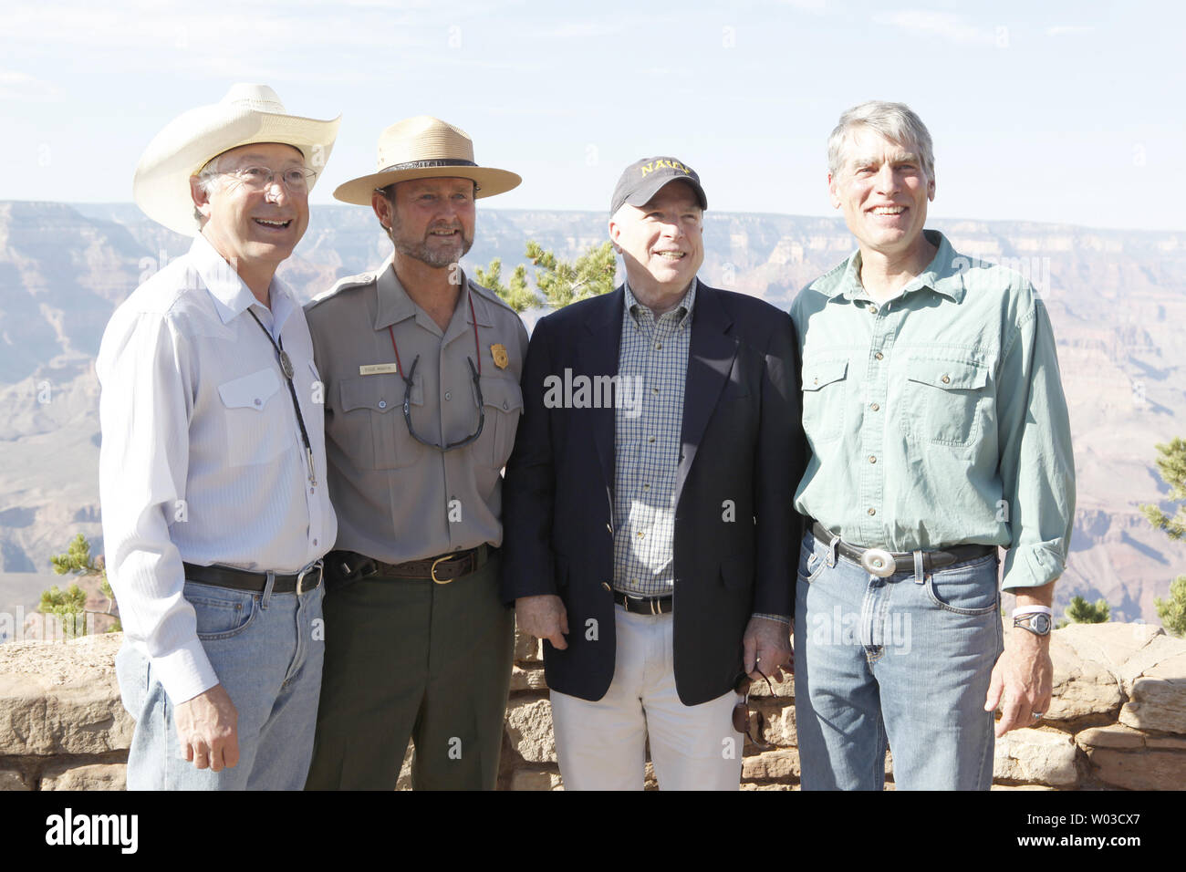 (L-R) Secretary of the Interior Kenneth Salazar, Grand Canyon Park ...