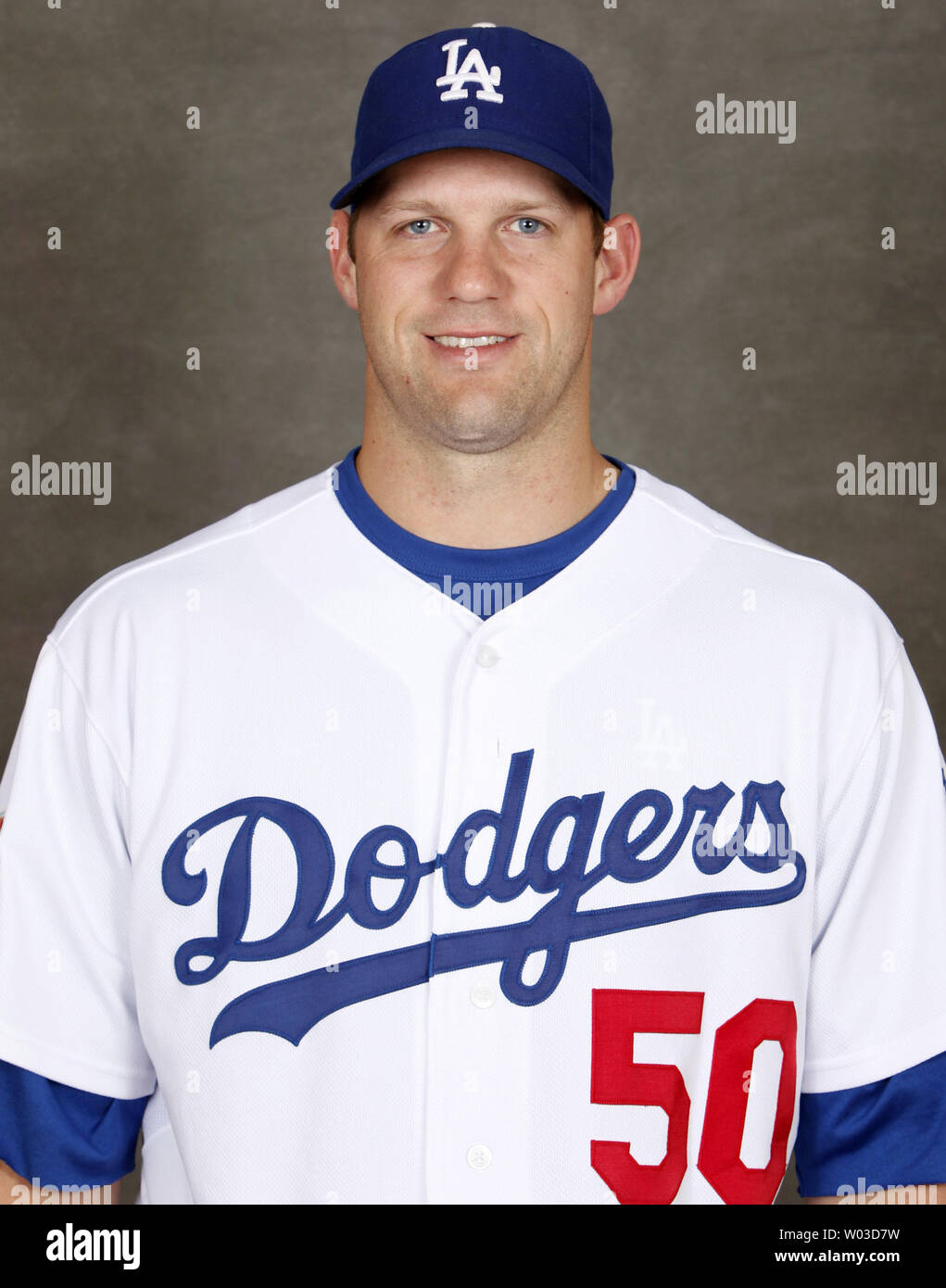 Los Angeles Dodgers left handed pitcher Eric Stults at photo day in ...