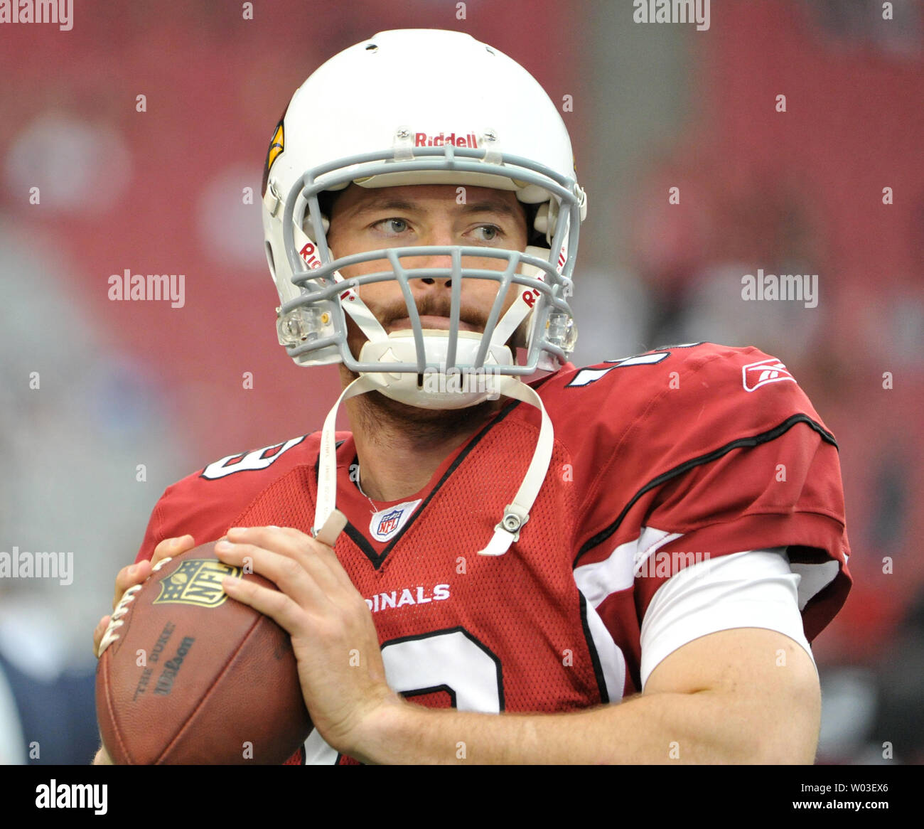 Arizona Cardinals quarterback John Skelton warms up before the ...