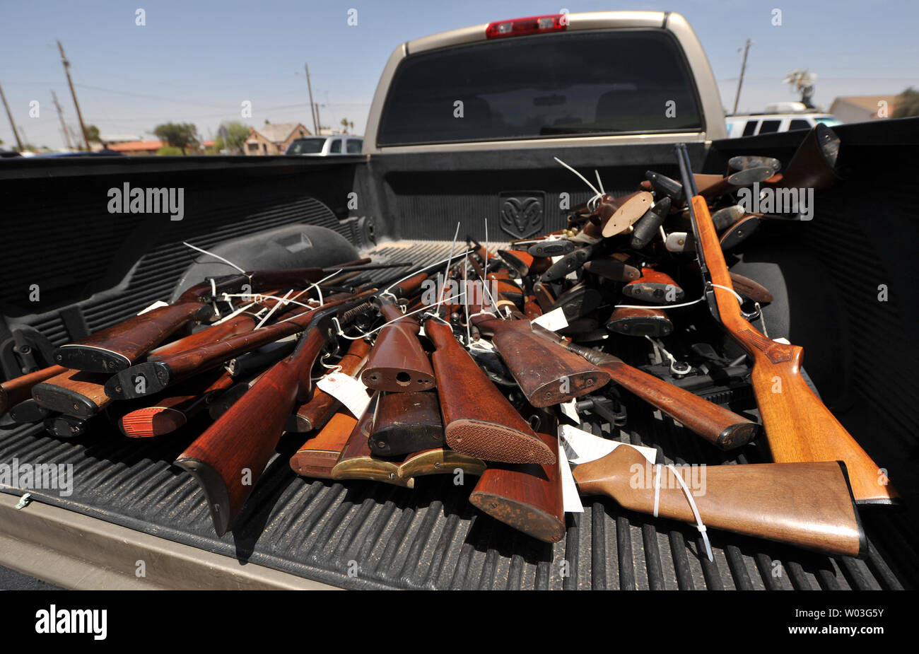 Law of effect hi-res stock photography and images - Alamy