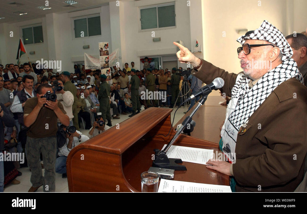 Yasser arafat speech hi-res stock photography and images - Alamy