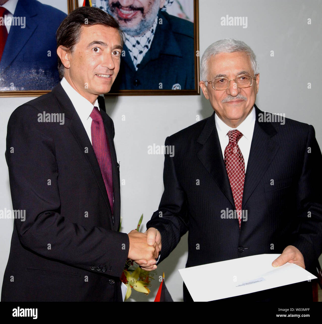 The offices of mahmoud abbas hi-res stock photography and images - Alamy