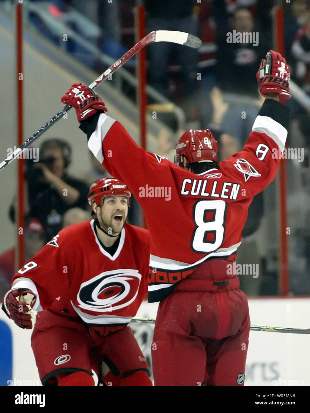 Matt cullen hi-res stock photography and images - Alamy