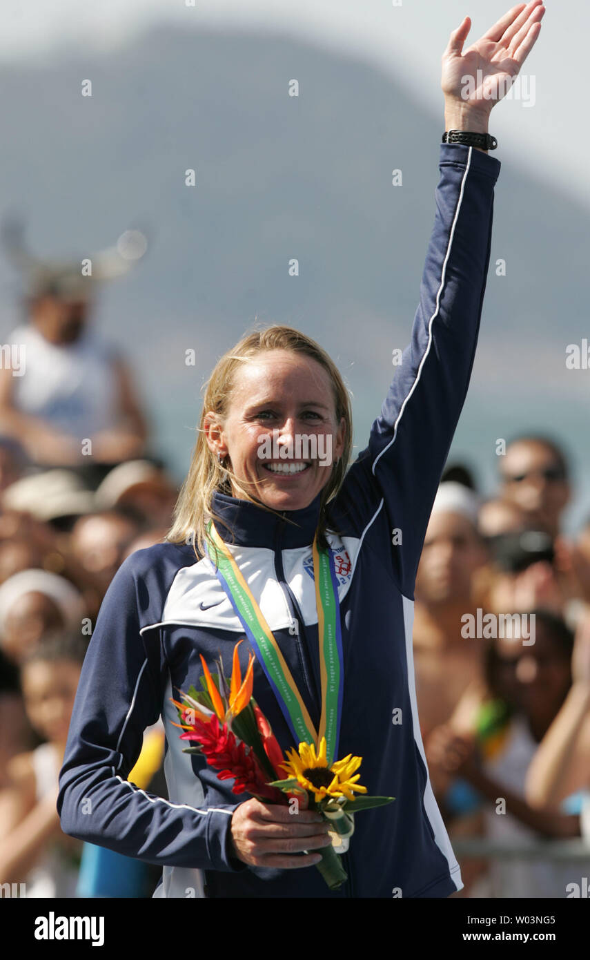 21 hours hi-res stock photography and images - Alamy