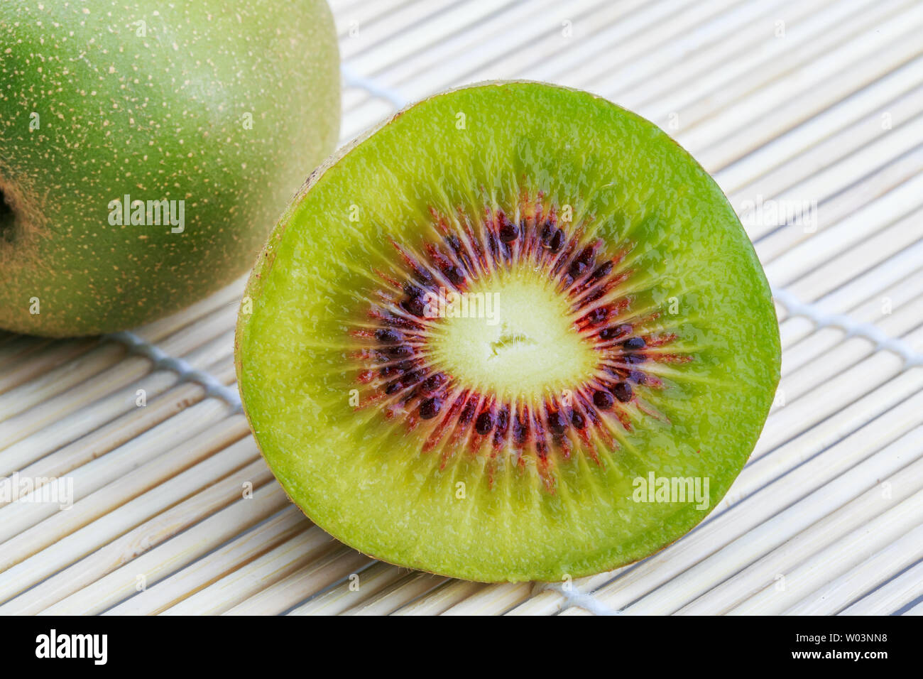 Red heart kiwi hi-res stock photography and images - Alamy