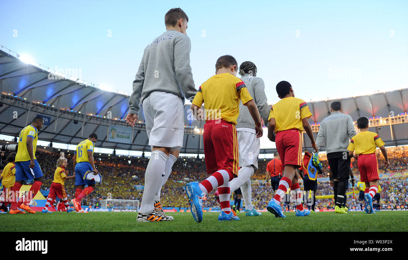 Estadio e walk hi-res stock photography and images - Alamy