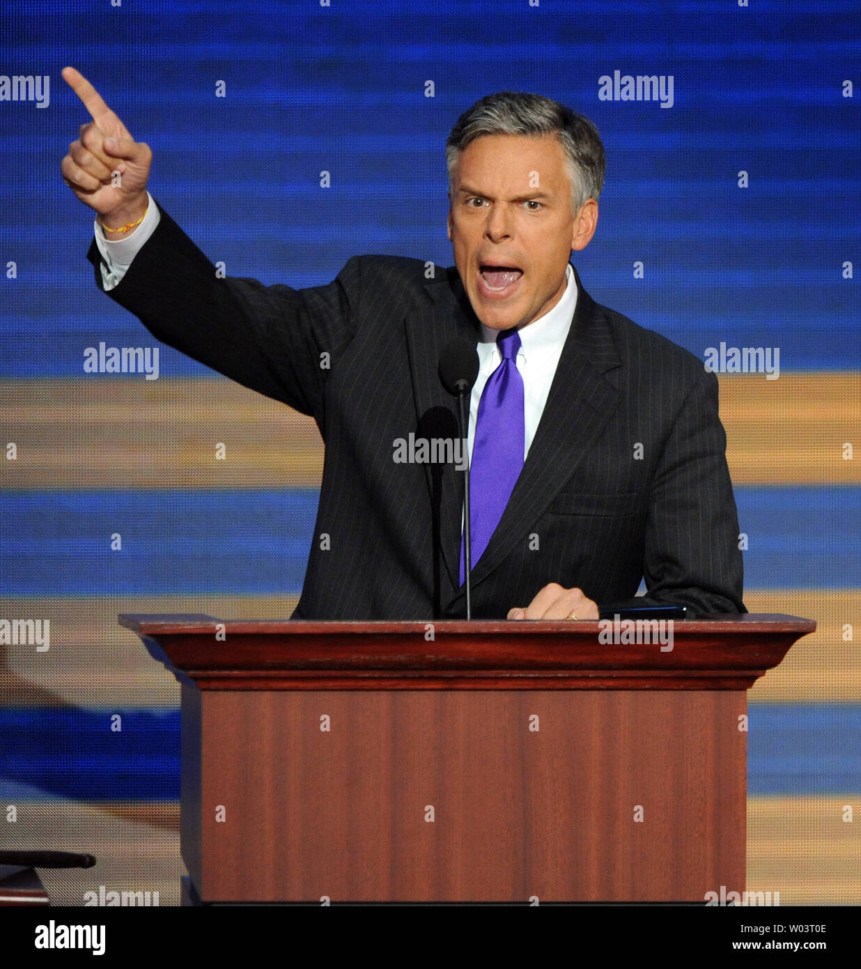 Gov. Jon Huntsman (Utah) officially nominates Republican Vice ...