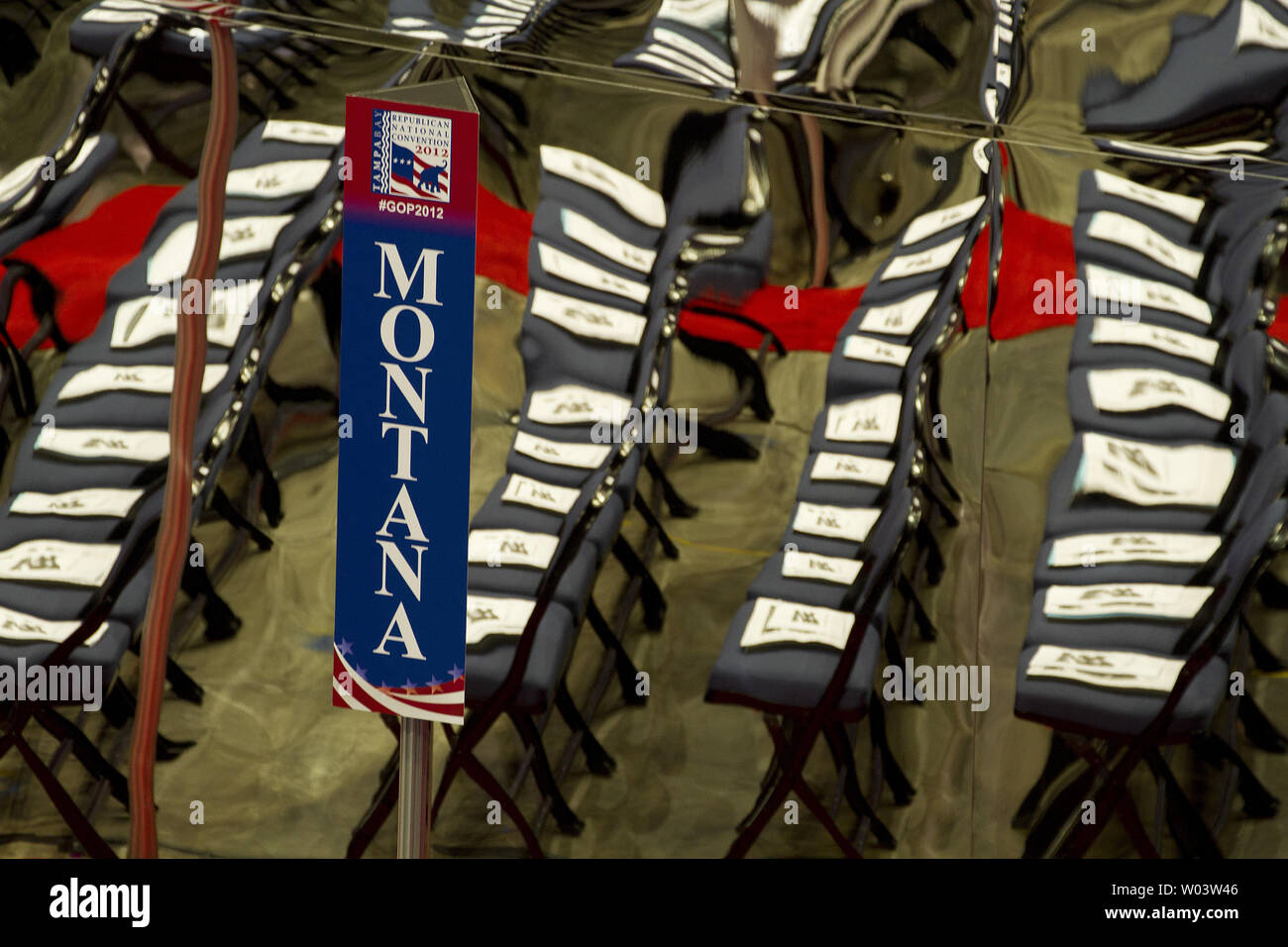 Warped sign hi-res stock photography and images - Alamy