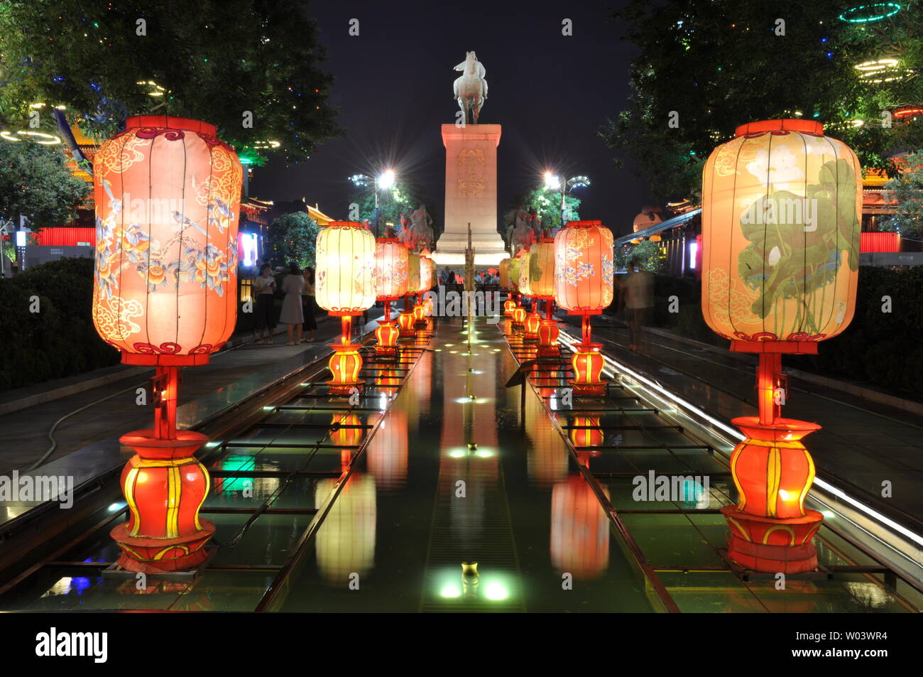 Xian datang night city hi-res stock photography and images - Alamy