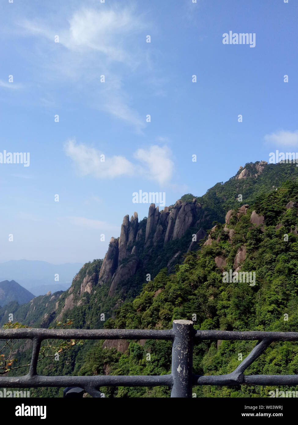 Sanqing hi-res stock photography and images - Alamy