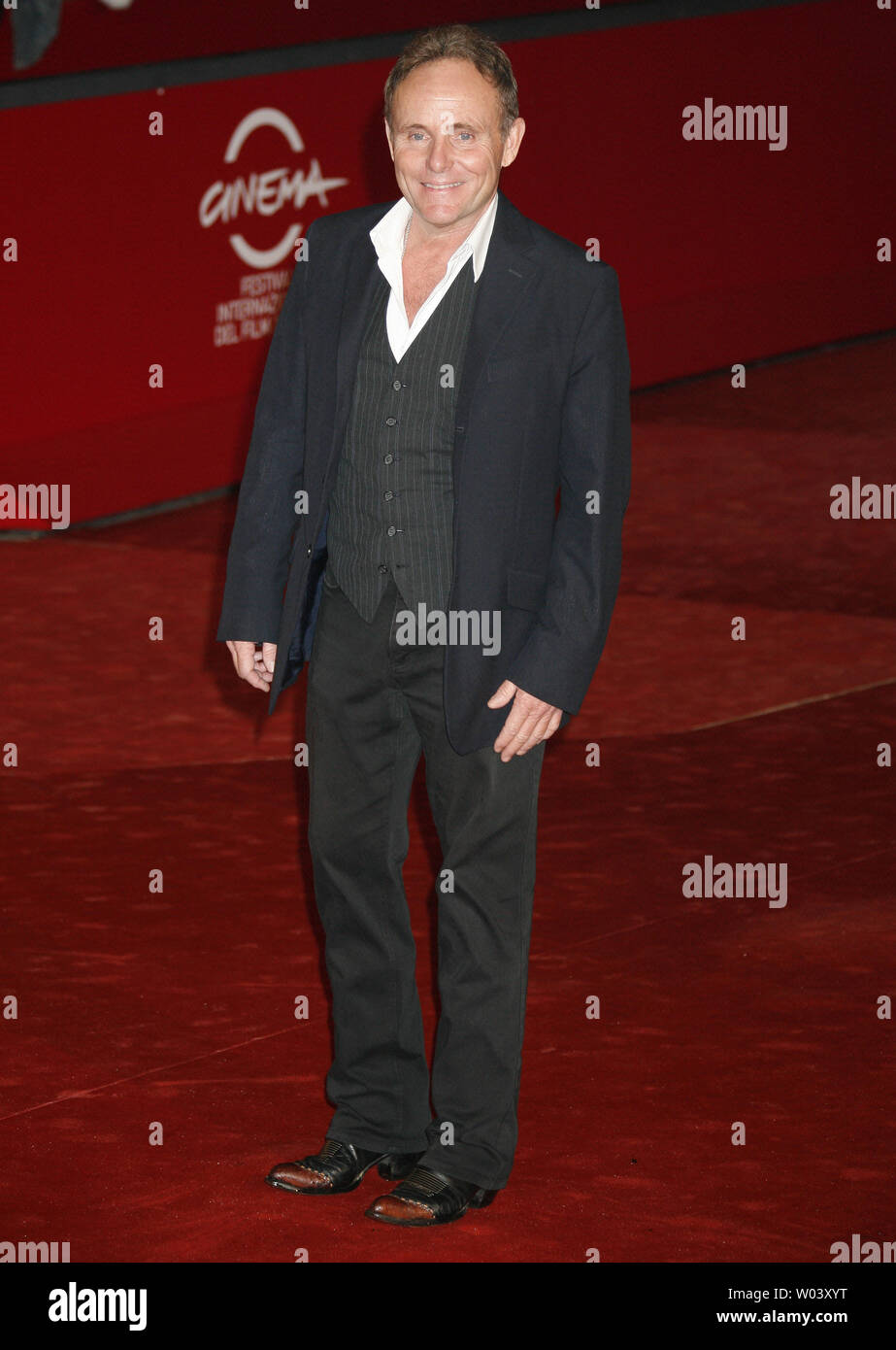 David knott hi-res stock photography and images - Alamy