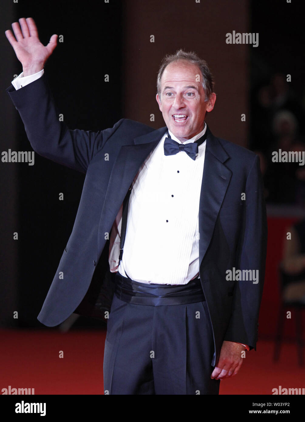 Michael Hoffman arrives on the red carpet before a screening of the ...