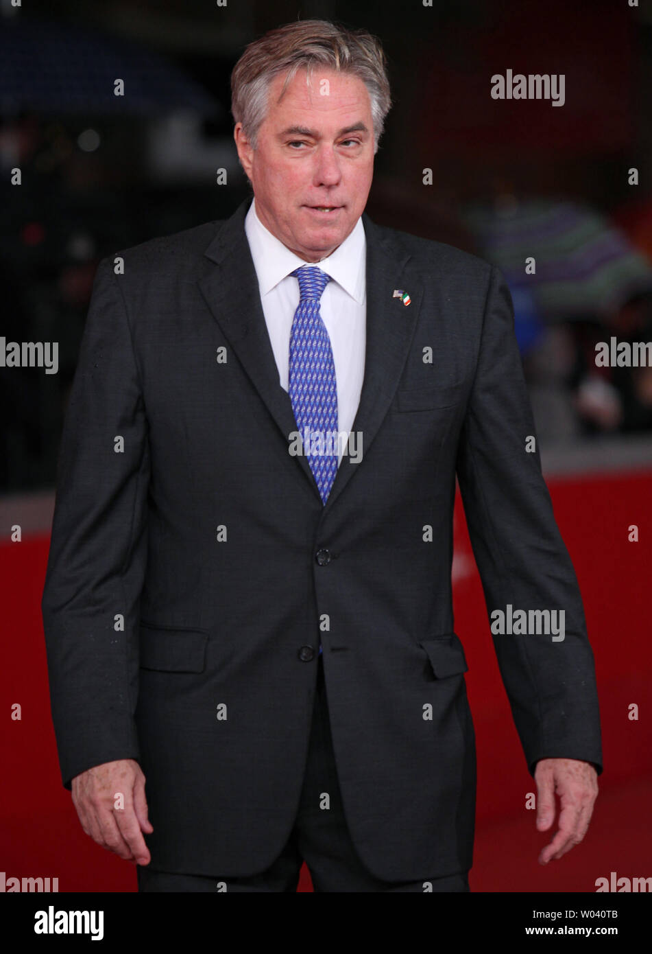 David thorne 2010 the promise hi-res stock photography and images - Alamy