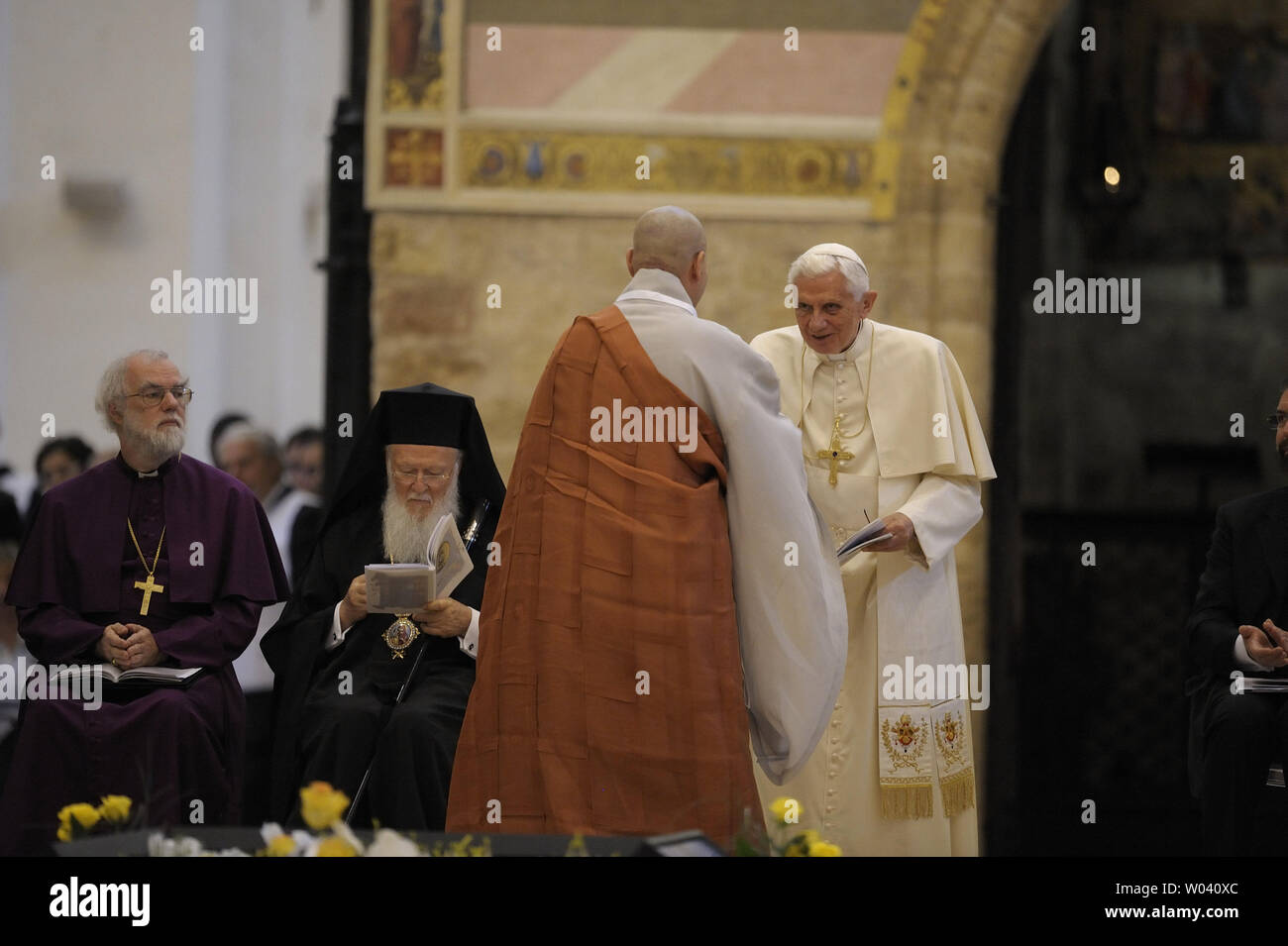 Rabbi rosen hi-res stock photography and images - Alamy