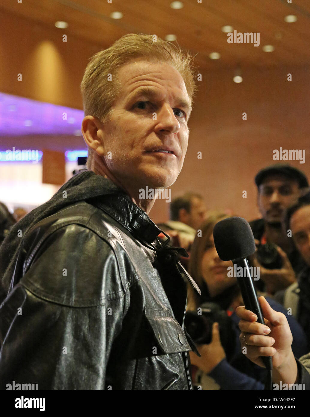 Matthew modine full metal jacket hi-res stock photography and images ...